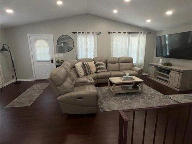 house with 4 bedroom, Providence RI ES103223945