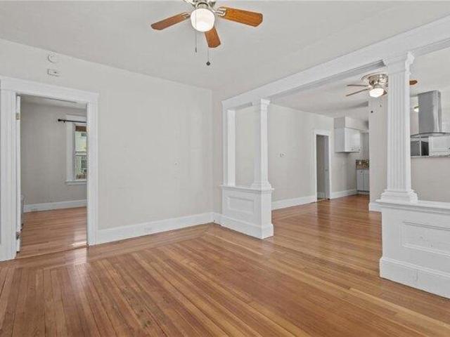 house with 4 bedroom, Providence RI ES103929521
