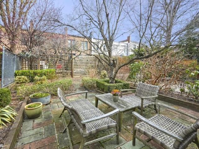 house with 4 bedroom, Prospect Lefferts Gardens NY DLS97049120