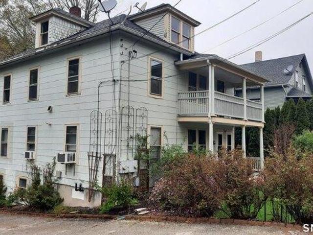 house with 4 bedroom, Putnam CT DLS102726958