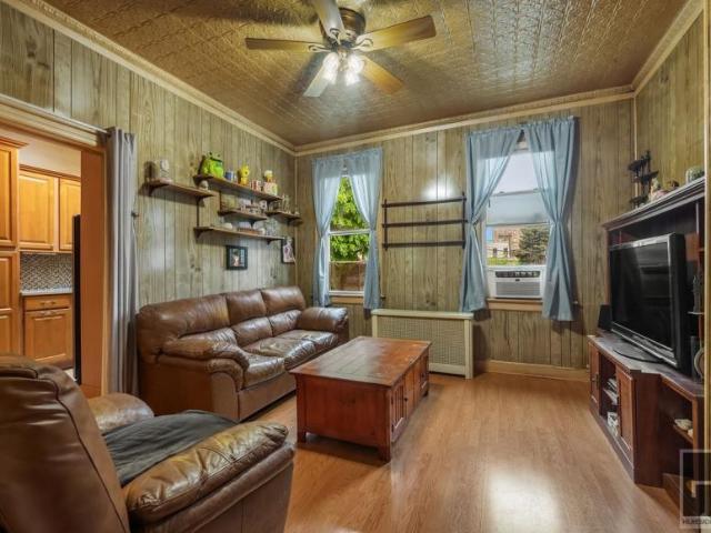 house with 4 bedroom, QUEENS NY DS102631978