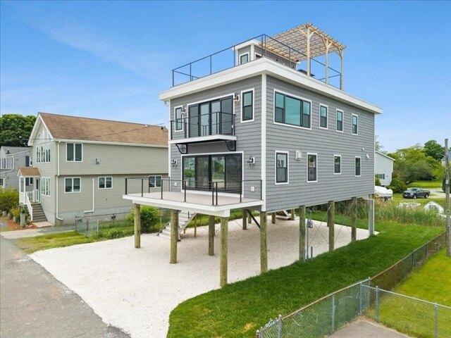 house with 4 bedroom, Quincy MA DLS103097689