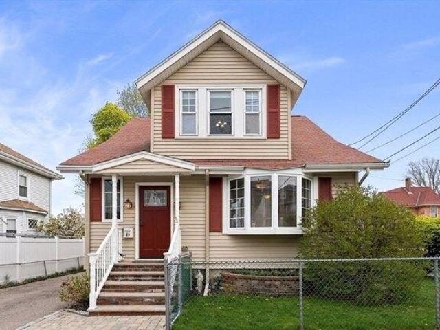 house with 4 bedroom, Quincy MA DS102118198