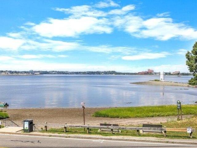 house with 4 bedroom, Quincy MA ES103018219