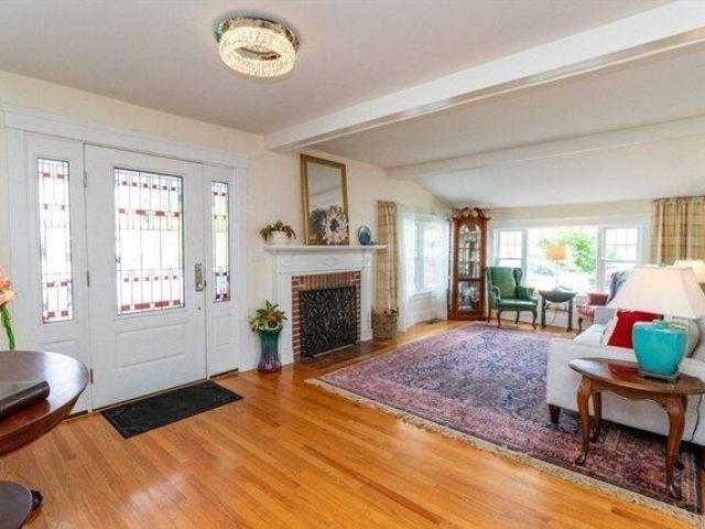 house with 4 bedroom, Quincy MA ES103100068