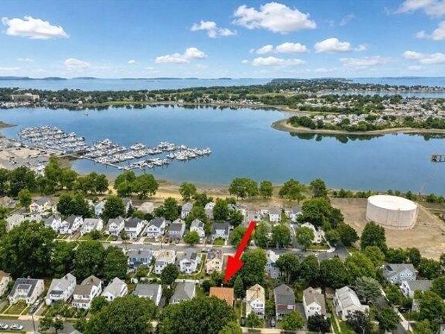 house with 4 bedroom, Quincy MA ES105232994