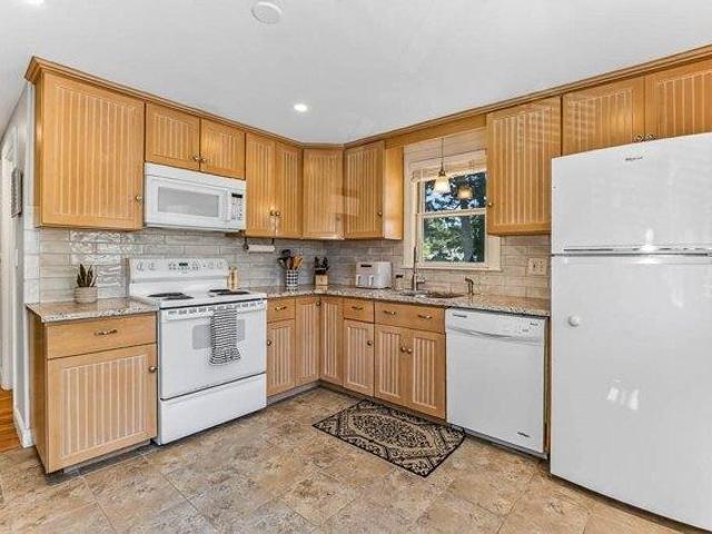 house with 4 bedroom, Randolph MA DS104189620