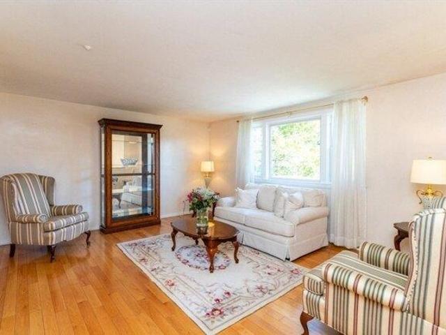 house with 4 bedroom, Randolph MA ES103098652