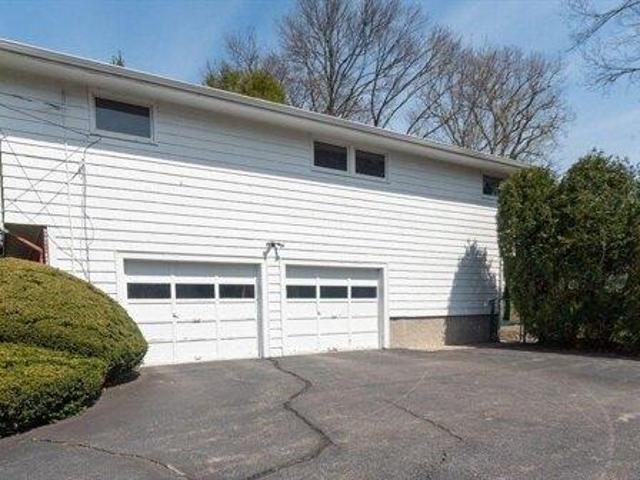 house with 4 bedroom, Randolph MA ES104077639