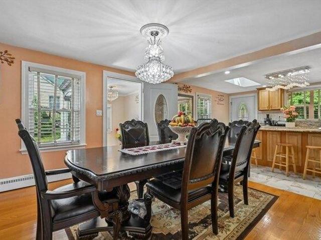 house with 4 bedroom, Randolph MA ES104720002