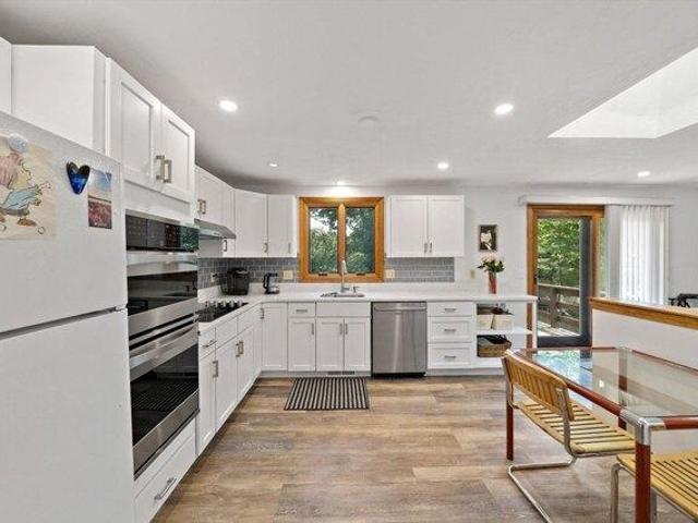 house with 4 bedroom, Randolph MA ES105093031