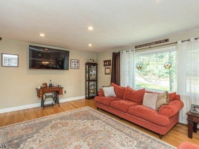 house with 4 bedroom, Randolph NJ DLS102313949