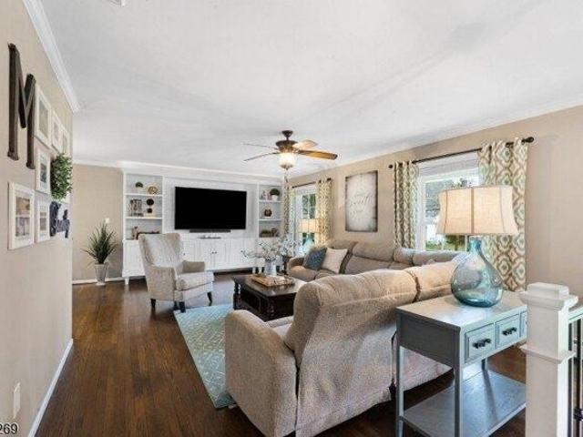 house with 4 bedroom, Randolph NJ DS102586221
