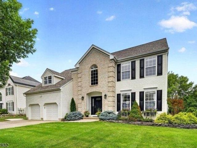 house with 4 bedroom, Raritan NJ ES105191158
