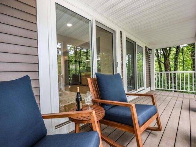 house with 4 bedroom, Raymond NH ES104043419