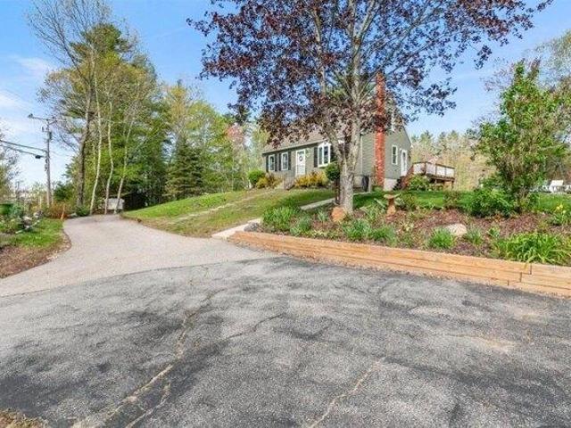 house with 4 bedroom, Raymond NH ES103034812
