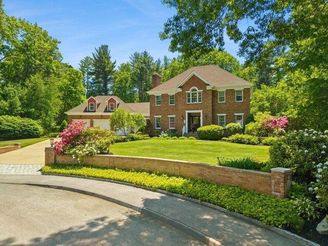 house with 4 bedroom, Raynham MA DS104008006