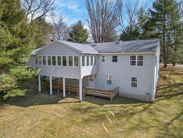 house with 4 bedroom, Raynham MA ES103662494
