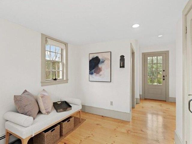 house with 4 bedroom, Reading MA DLS102372813