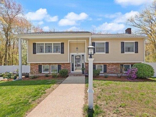 house with 4 bedroom, Reading MA DS102822761