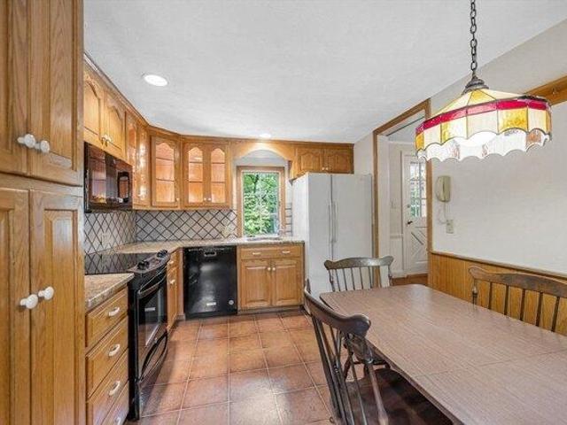 house with 4 bedroom, Reading MA ES104480206