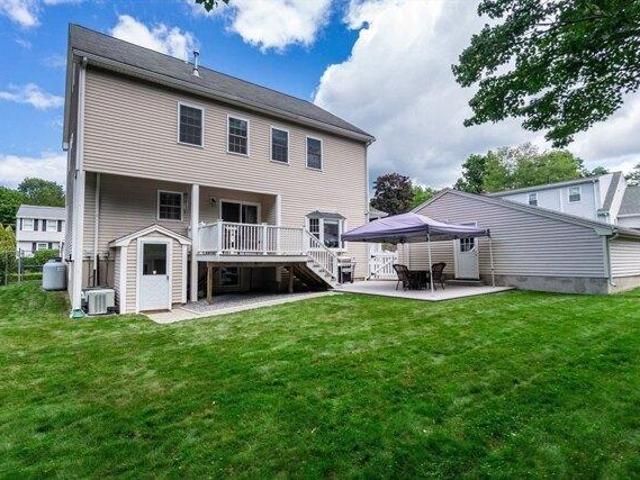 house with 4 bedroom, Reading MA ES104870201