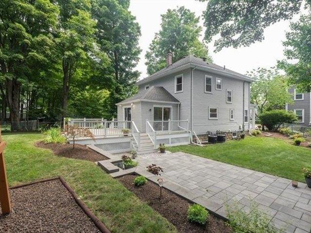 house with 4 bedroom, Reading MA ES105061390