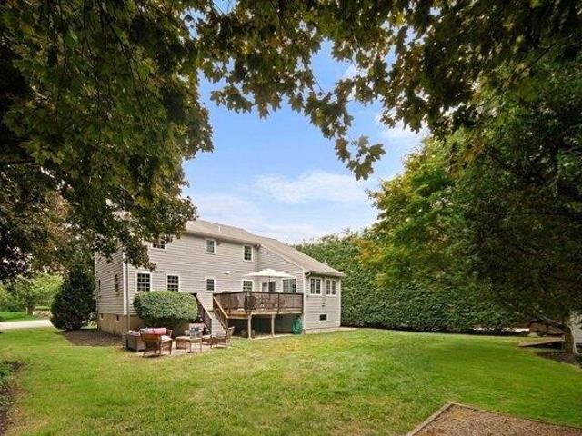 house with 4 bedroom, Reading MA ES105082114