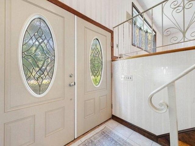 house with 4 bedroom, Reading MA ES105107936