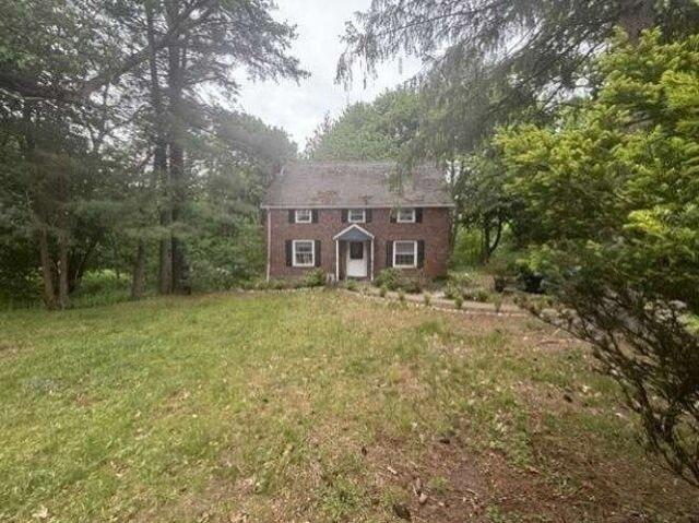 house with 4 bedroom, Reading MA ES105116339
