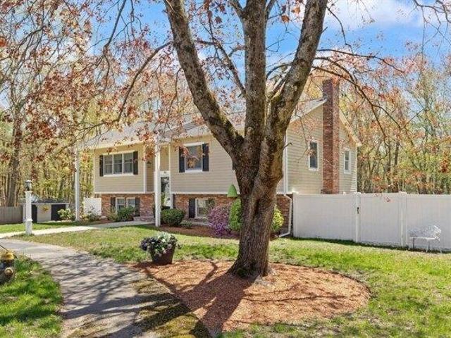 house with 4 bedroom, Reading MA ES102822761