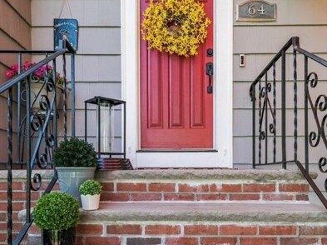 house with 4 bedroom, Reading MA ES103851470