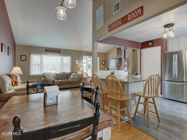 house with 4 bedroom, Red Bank NJ ES103664816
