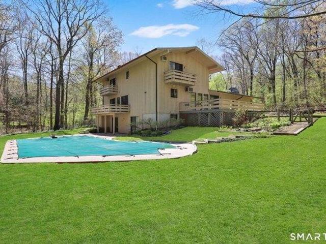 house with 4 bedroom, Redding CT DLS102215275