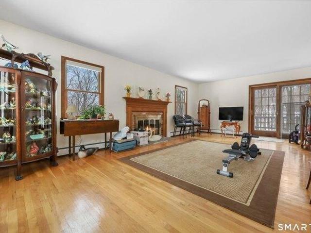 house with 4 bedroom, Redding CT ES104188373