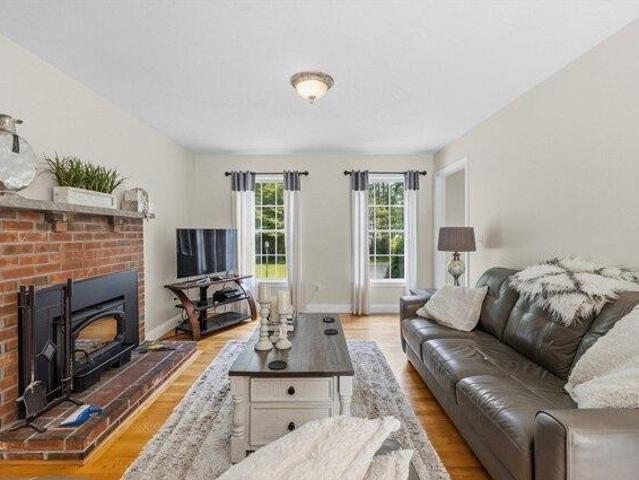 house with 4 bedroom, Rehoboth MA ES105082533