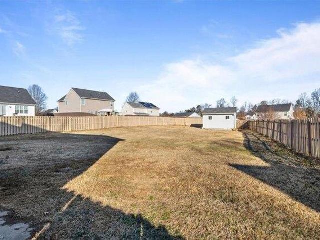 house with 4 bedroom, Reidsville NC DS103605141
