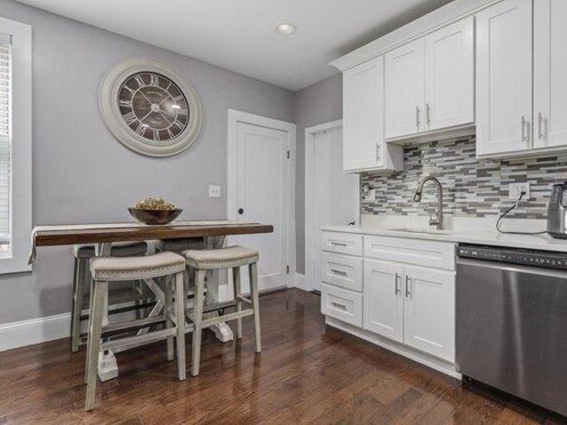 house with 4 bedroom, Revere MA DLS102370386