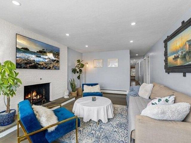 house with 4 bedroom, Revere MA DLS102798745