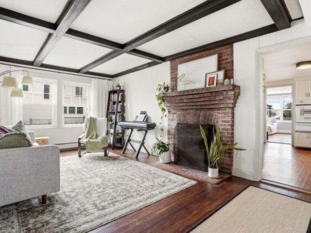 house with 4 bedroom, Revere MA DS102798957