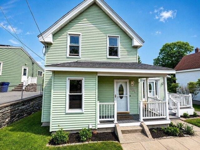 house with 4 bedroom, Revere MA DS102825079