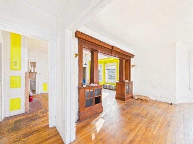 house with 4 bedroom, Revere MA ES104077085