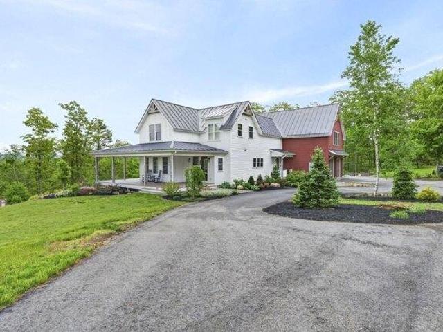 house with 4 bedroom, Rindge NH ES104542925