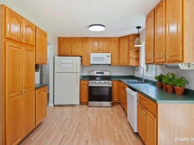 house with 4 bedroom, Richmond VT DS104352821