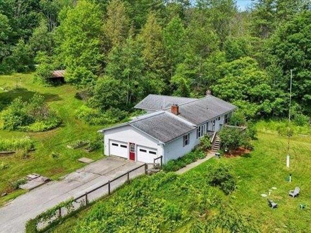 house with 4 bedroom, Richmond VT ES105230448