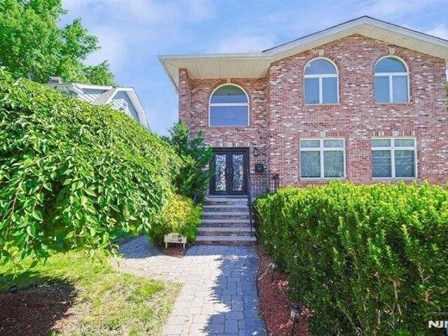 house with 4 bedroom, Ridgefield NJ ES104567303