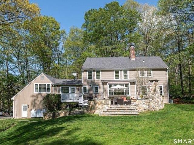 house with 4 bedroom, Ridgefield CT DLS103102207