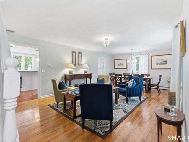 house with 4 bedroom, Ridgefield CT DS104115096