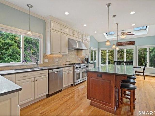 house with 4 bedroom, Ridgefield CT DS104191390