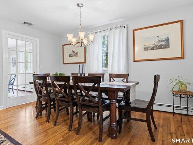 house with 4 bedroom, Ridgefield CT ES104297635